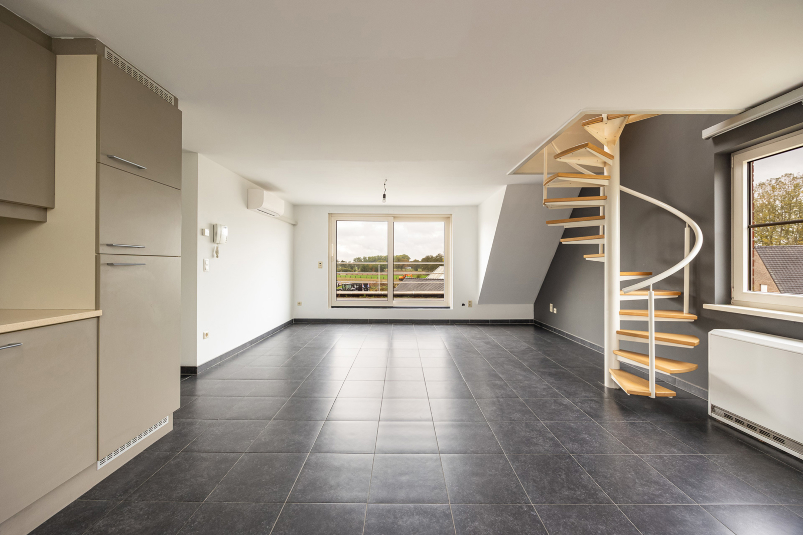 Appartement met 2 slpks + terras met prachtig zicht + ondergrondse P ...