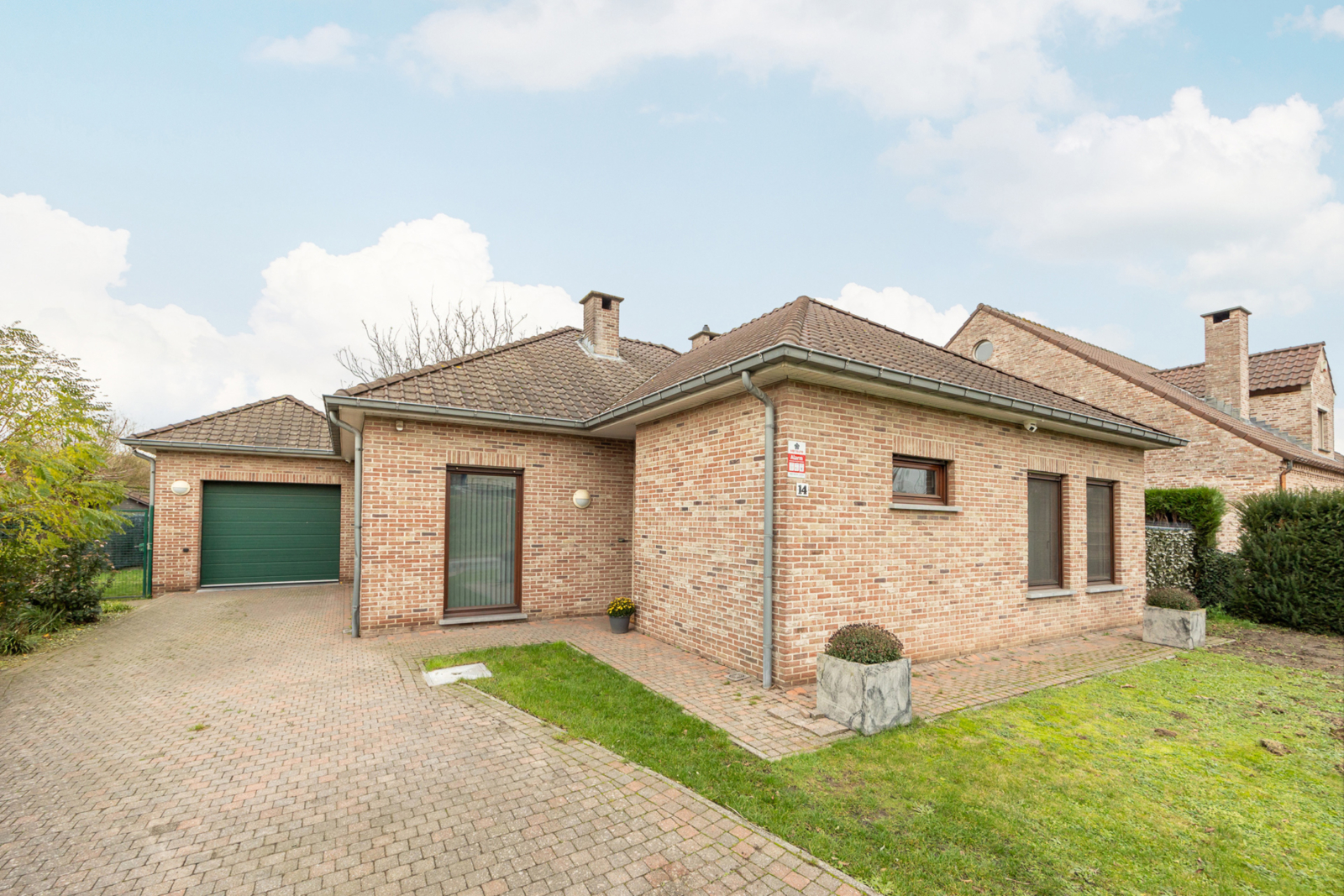 Charmante laagbouw woning nabij het Albertkanaal | YVES VAN PELT IMMOBILIËN